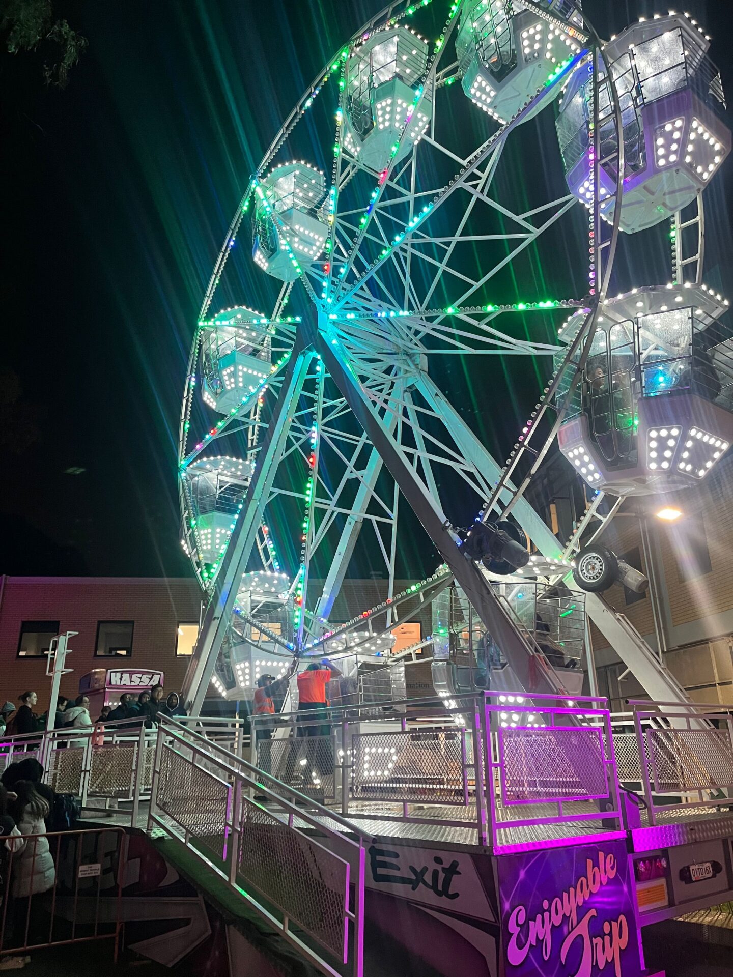 Ferris Wheel - Action Events | Amusement Hire Melbourne | Jumping ...